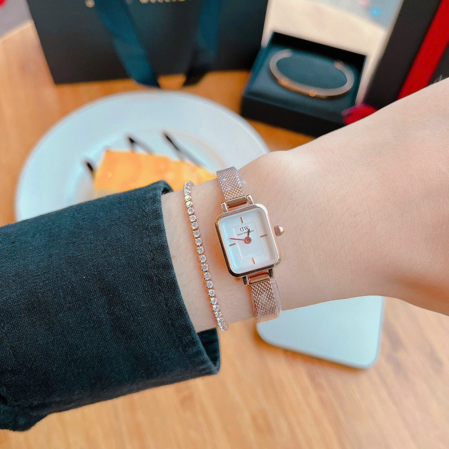 QUADRO MINI MELROSE WHITE - Daniel Wellington Việt Nam